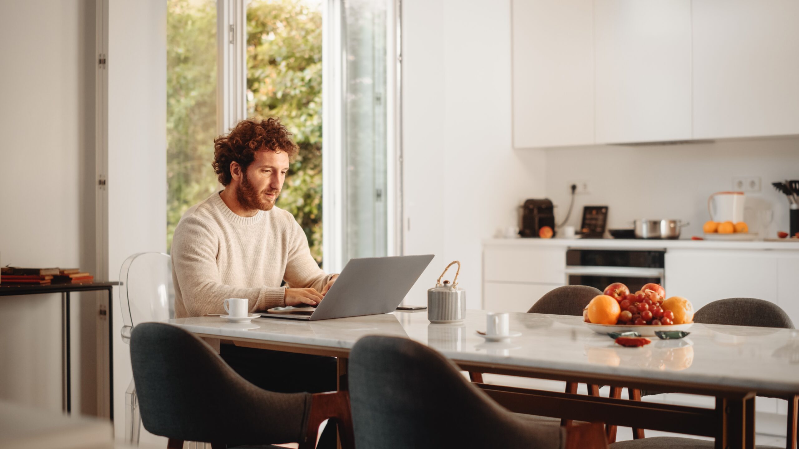 Microsoft Intune: Features, Licensing, Limitations & Alternatives